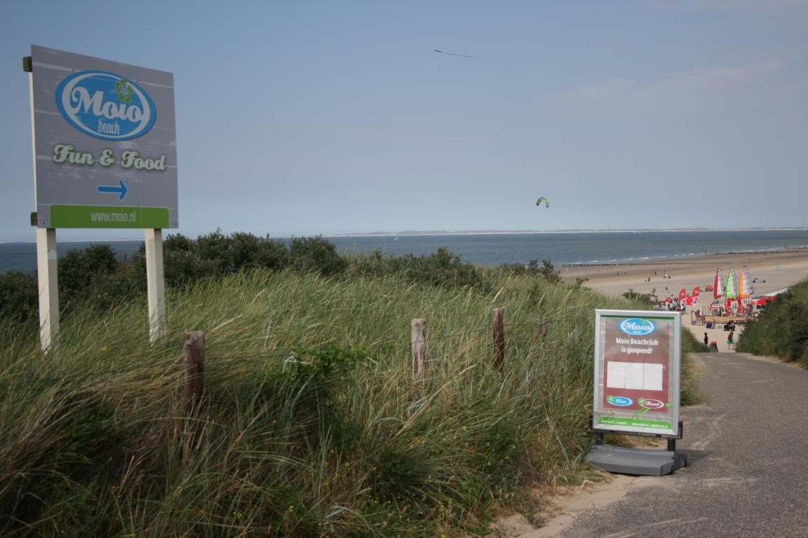 Strandpavillon und Adventure Sports "Moio Beach Fun" - Breskens ...